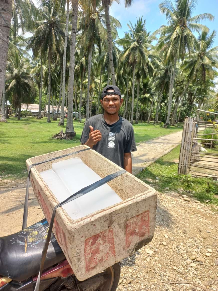 Bari West Manggarai – Ice for fishery – Komodo Water